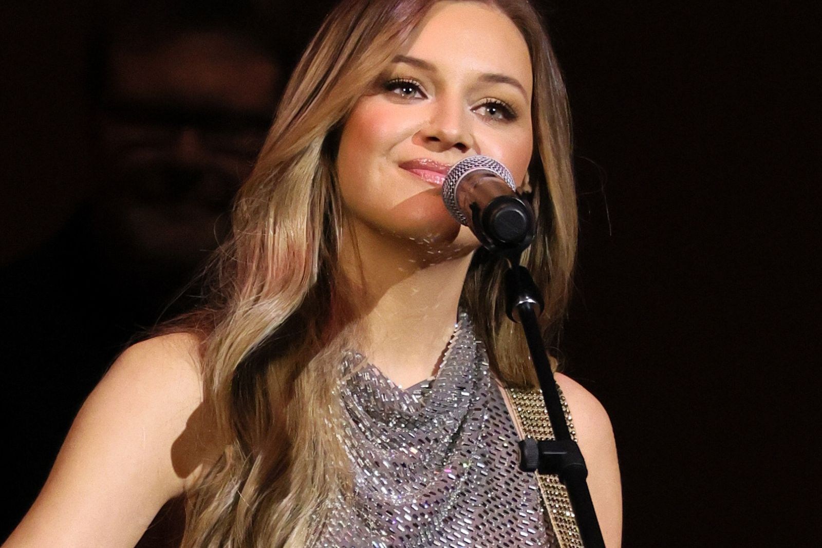 Kelsea Ballerini Gets Emotional Singing ‘Penthouse’ for First Time ...